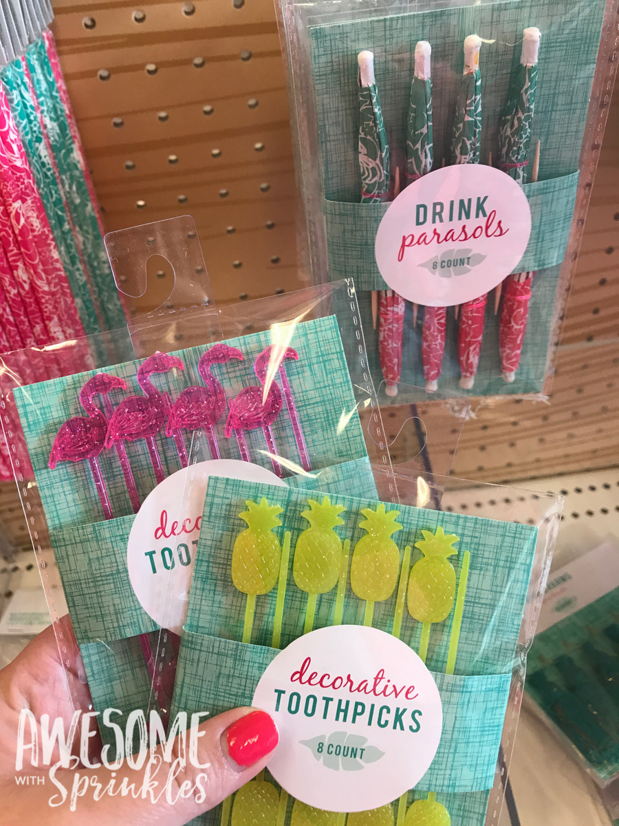 Throw a Tropical Patio Party inspired by Pineapples and Flamingos ...